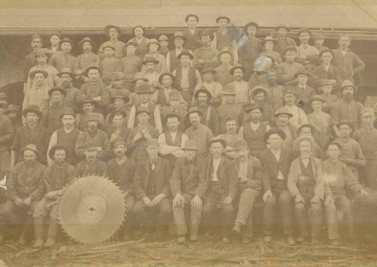 Menasha Corporation | History