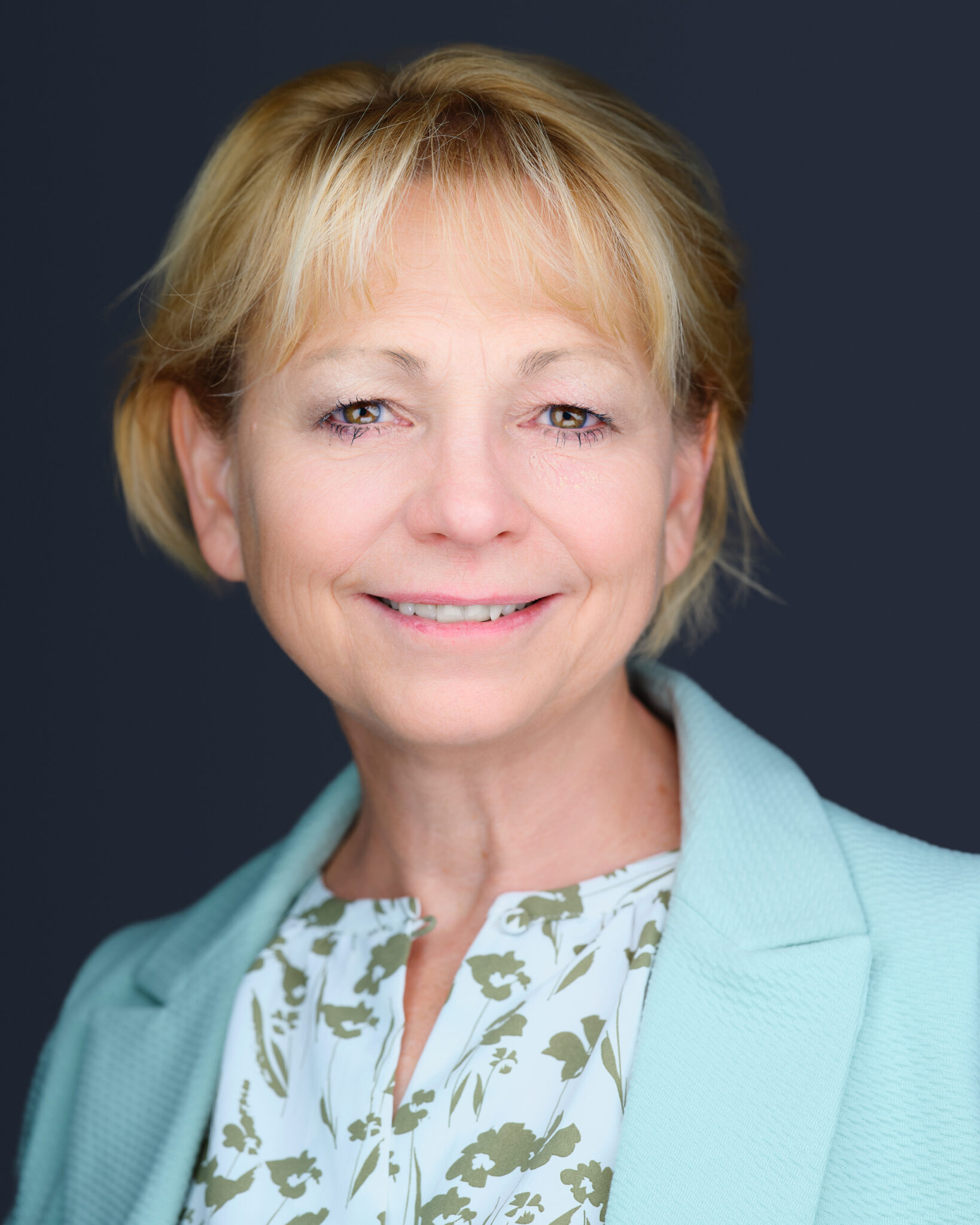 Leadership - Menasha Corporate